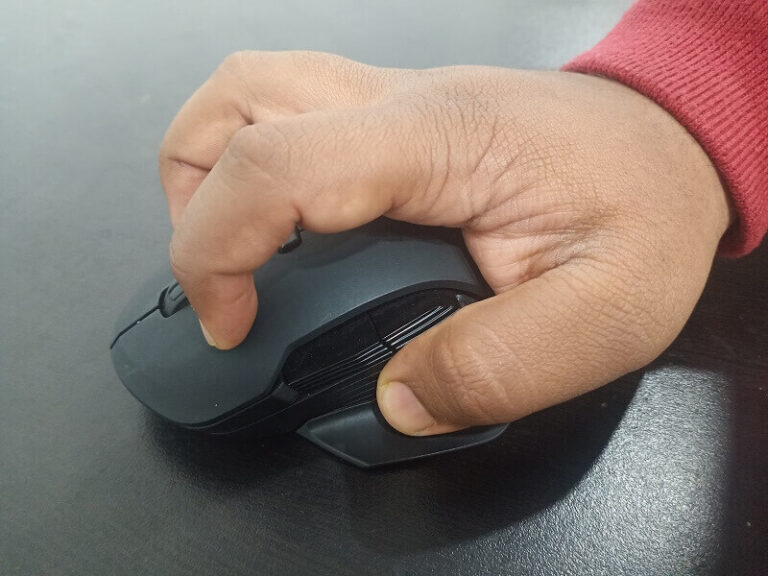 Types Of Mouse Grips- For Better Performance And Comfort - ThumbTube