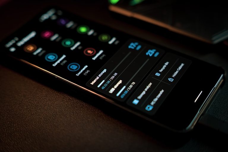 How to Fix Netflix Error Code E100: Step-by-Step Solutions to Get You Streaming Again - ThumbTube