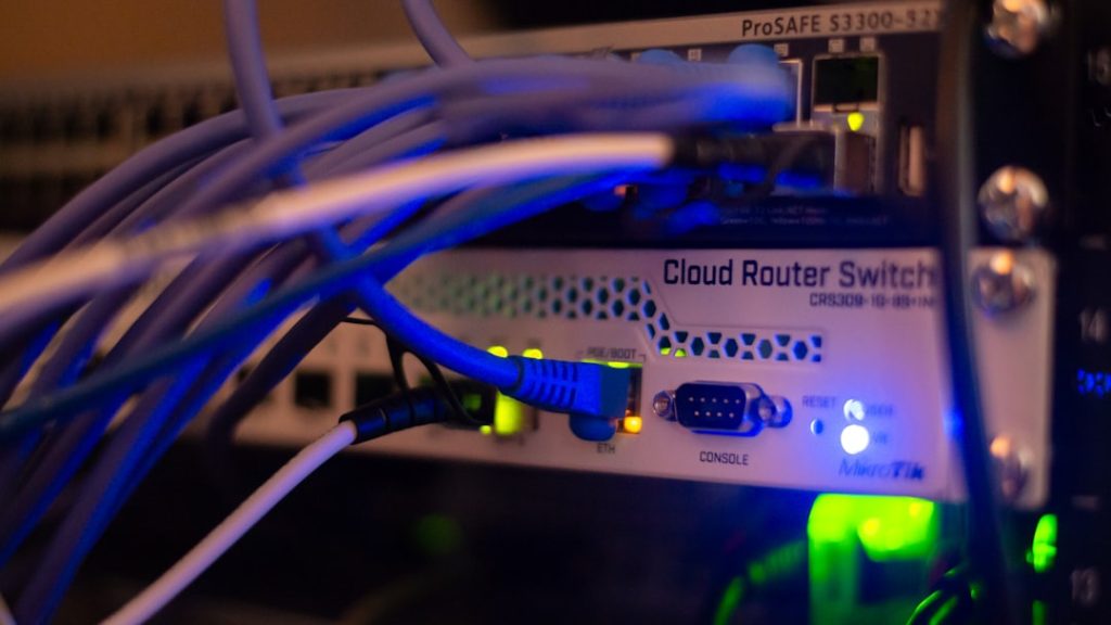 Modem vs router issues—how to tell which is bad - ThumbTube