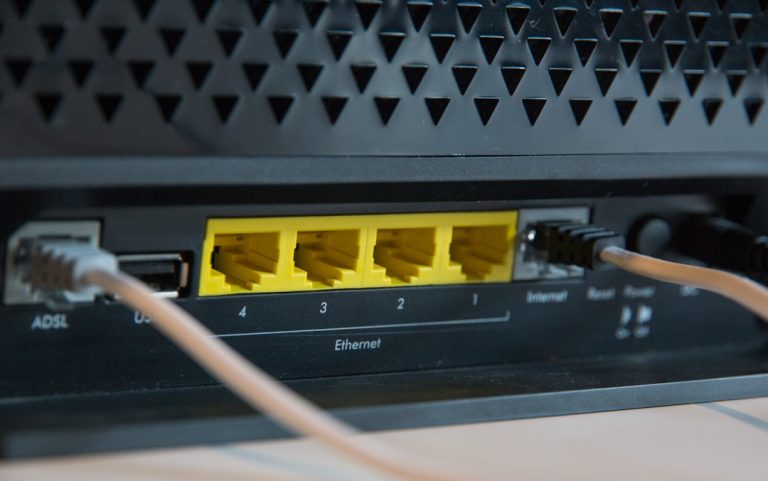 Modem vs router issues—how to tell which is bad - ThumbTube