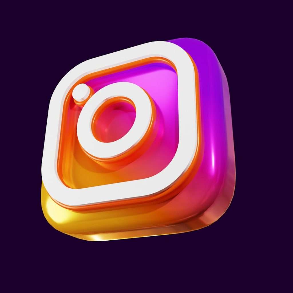 How to Add GIFs in Instagram Comments (A Guide) - ThumbTube